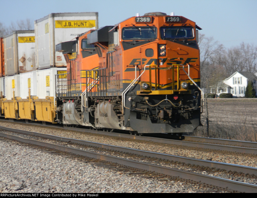 BNSF 7369